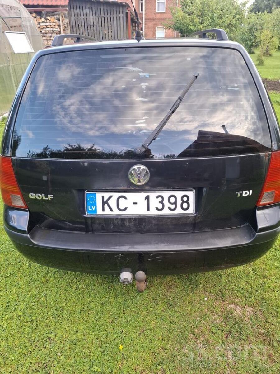Black Volkswagen Golf 2000 in Aizkraukle, with an engine capacity of 1.90 L and mileage of 467 thousand km for 1000 €, photo 6 on AUTOMOTO.COM.LV