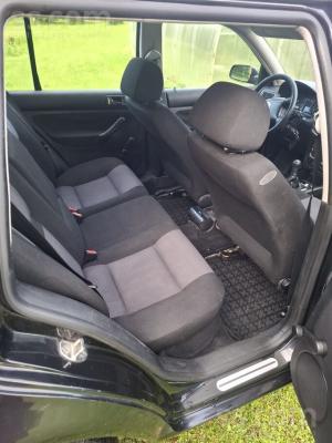 Black Volkswagen Golf 2000 in Aizkraukle, with an engine capacity of 1.90 L and mileage of 467 thousand km for 1000 €, photo 9 on AUTOMOTO.COM.LV