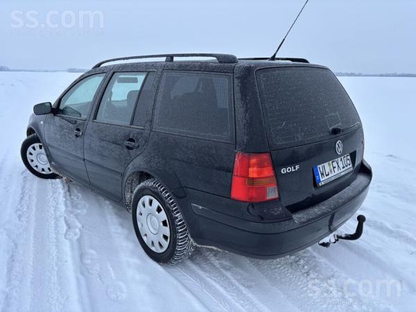 Melns Volkswagen Golf 2001 Bauska, ar dzinēja tilpumu 1.90 L un nobraukumu 316 tūkst. km par 1650 €, foto 2 vietnē AUTOMOTO.COM.LV