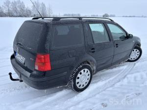 Black Volkswagen Golf 2001 in Bauska, with an engine capacity of 1.90 L and mileage of 316 thousand km for 1650 €, photo 4 on AUTOMOTO.COM.LV