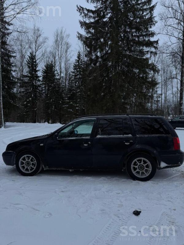 Black Volkswagen Golf 2001 in Cesis, with an engine capacity of 1.90 L and mileage of 324 thousand km for 1400 €, photo 4 on AUTOMOTO.COM.LV