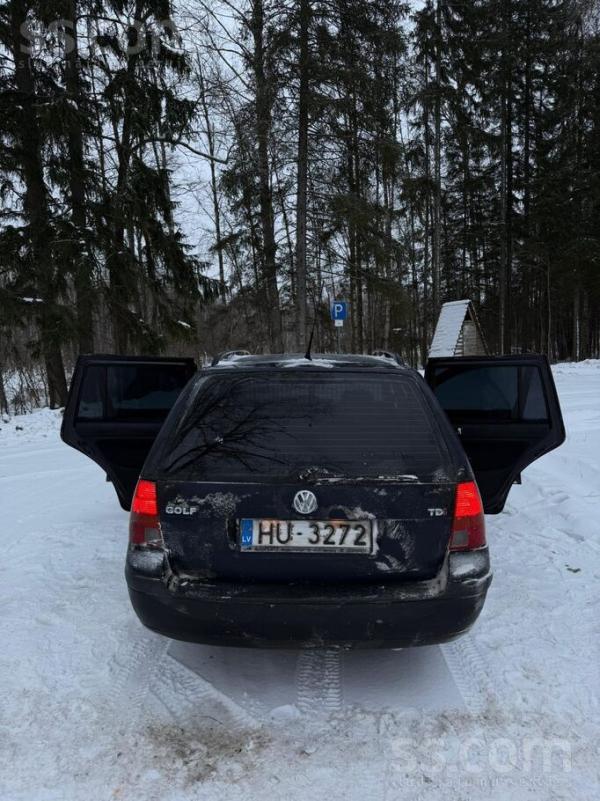Black Volkswagen Golf 2001 in Cesis, with an engine capacity of 1.90 L and mileage of 324 thousand km for 1400 €, photo 7 on AUTOMOTO.COM.LV