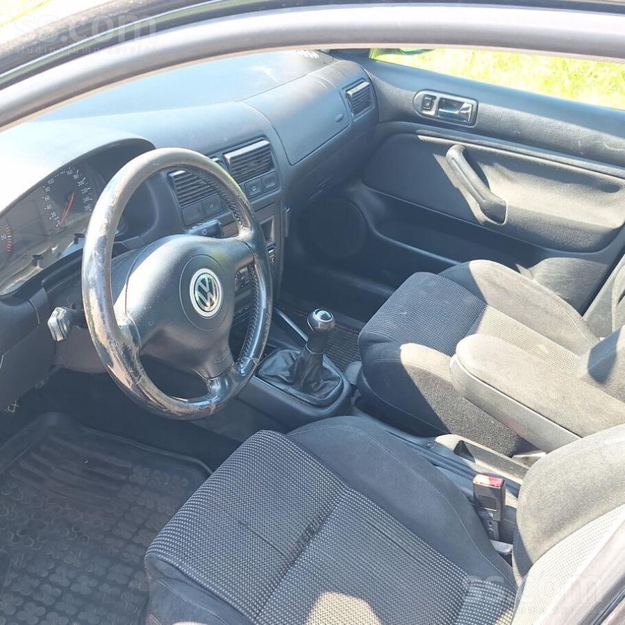 Melns Volkswagen Golf 2001 Rīga, ar dzinēja tilpumu 1.90 L un nobraukumu 35 tūkst. km par 650 €, foto 6 vietnē AUTOMOTO.COM.LV