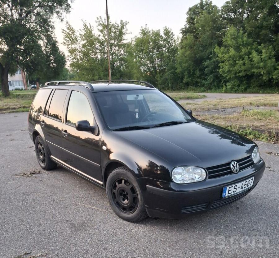 Melns Volkswagen Golf 2001 Preiļi, ar dzinēja tilpumu 1.90 L un nobraukumu 399 tūkst. km par 900 €, foto 4 vietnē AUTOMOTO.COM.LV