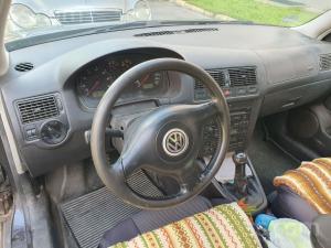 Melns Volkswagen Golf 2001 Balvi, ar dzinēja tilpumu 2.00 L un nobraukumu 270 tūkst. km par 1500 €, foto 6 vietnē AUTOMOTO.COM.LV