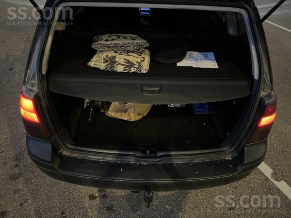 Melns Volkswagen Golf 2002 Rēzekne, ar dzinēja tilpumu 1.90 L un nobraukumu 320 tūkst. km par 1300 €, foto 5 vietnē AUTOMOTO.COM.LV