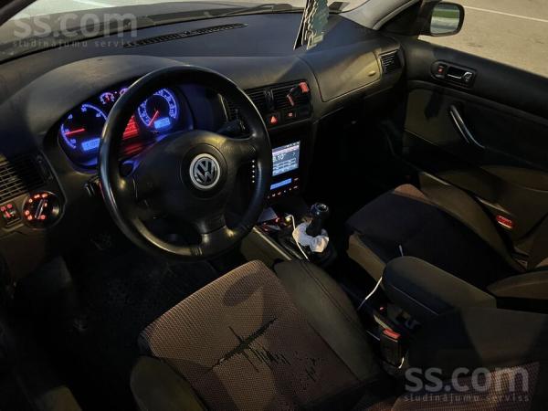 Melns Volkswagen Golf 2002 Rēzekne, ar dzinēja tilpumu 1.90 L un nobraukumu 320 tūkst. km par 1300 €, foto 6 vietnē AUTOMOTO.COM.LV