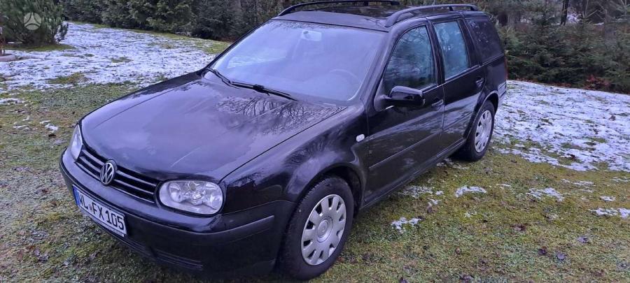 Black Volkswagen Golf 2002 in Raseiniai, with an engine capacity of 1.90 L and mileage of 315 thousand km for 1100 €, photo 1 on AUTOMOTO.COM.LV