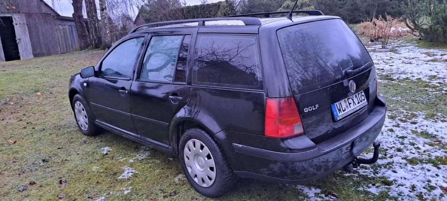 Black Volkswagen Golf 2002 in Raseiniai, with an engine capacity of 1.90 L and mileage of 315 thousand km for 1100 €, photo 4 on AUTOMOTO.COM.LV