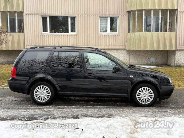 Melns Volkswagen Golf 2002 Tallina, ar dzinēja tilpumu 1.90 L un nobraukumu 271 tūkst. km par 2499 €, foto 4 vietnē AUTOMOTO.COM.LV