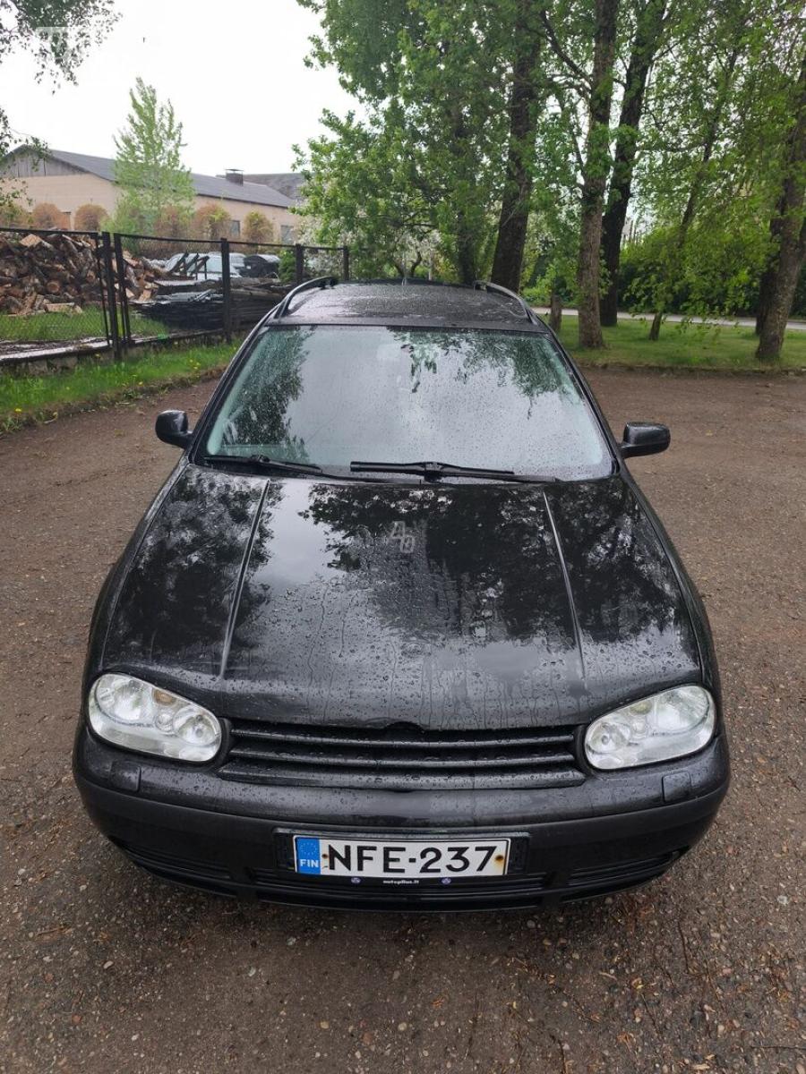 Black Volkswagen Golf 2002 in Raseiniai, with an engine capacity of 1.90 L and mileage of 247 thousand km for 1950 €, photo 4 on AUTOMOTO.COM.LV