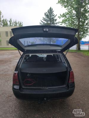 Black Volkswagen Golf 2002 in Raseiniai, with an engine capacity of 1.90 L and mileage of 247 thousand km for 1950 €, photo 11 on AUTOMOTO.COM.LV