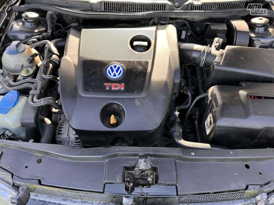 Black Volkswagen Golf 2002 in Raseiniai, with an engine capacity of 1.90 L and mileage of 247 thousand km for 1950 €, photo 15 on AUTOMOTO.COM.LV