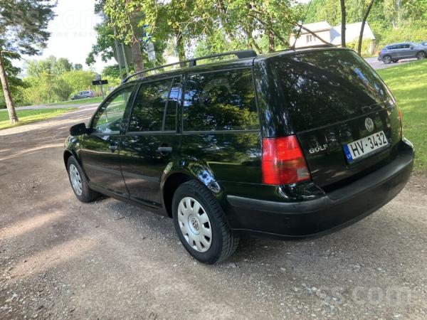 Черный Фольксваген Гольф 2002 в Елгава, объемом двигателя 1.90 л и пробегом 332 тыс. км за 1390 €, фото 5 на AUTOMOTO.COM.LV