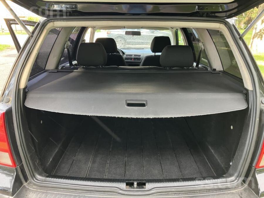 Melns Volkswagen Golf 2002 Jelgava, ar dzinēja tilpumu 1.90 L un nobraukumu 332 tūkst. km par 1390 €, foto 20 vietnē AUTOMOTO.COM.LV