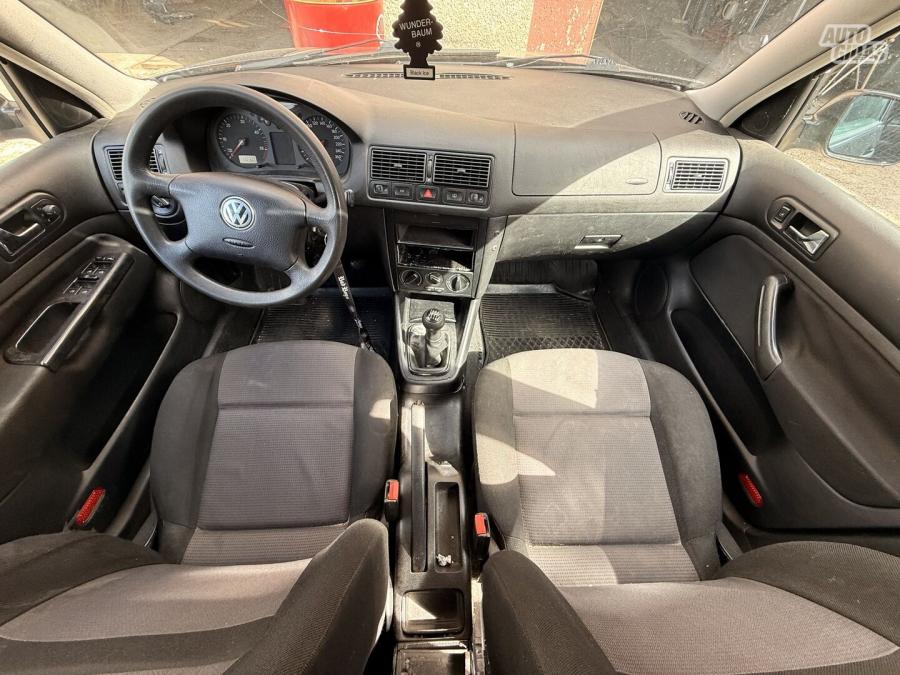 Melns Volkswagen Golf 2002 Varėna, ar dzinēja tilpumu 1.90 L un nobraukumu 330 tūkst. km par 500 €, foto 7 vietnē AUTOMOTO.COM.LV