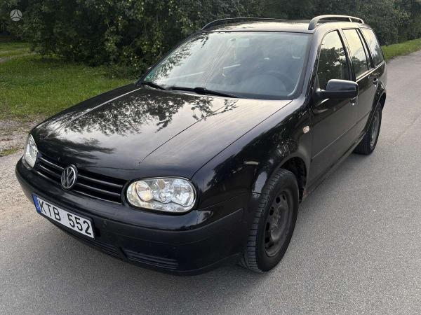 Black Volkswagen Golf 2002 in Joniskis, with an engine capacity of 1.60 L and mileage of 350 thousand km for 450 €, photo 3 on AUTOMOTO.COM.LV