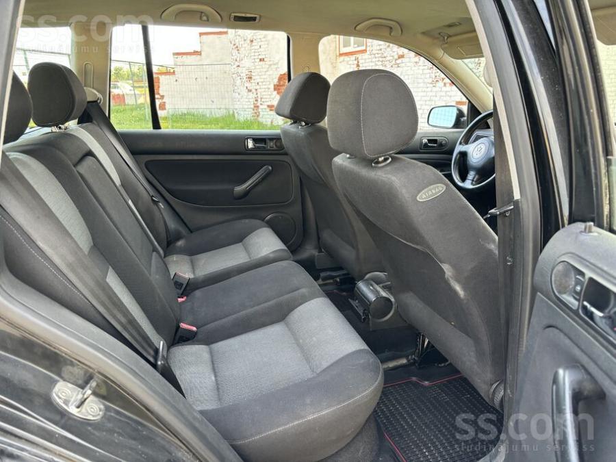 Melns Volkswagen Golf 2003 Bauska, ar dzinēja tilpumu 1.90 L un nobraukumu 361 tūkst. km par 1250 €, foto 6 vietnē AUTOMOTO.COM.LV