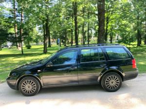 Melns Volkswagen Golf 2003 Jelgava, ar dzinēja tilpumu 1.90 L un nobraukumu 407 tūkst. km par 1390 €, foto 8 vietnē AUTOMOTO.COM.LV