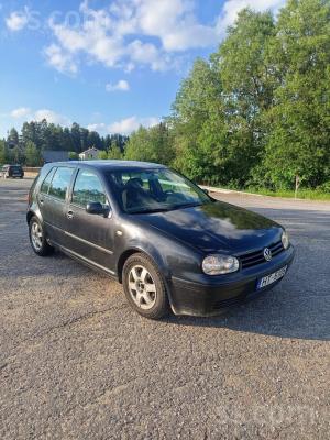 Melns Volkswagen Golf 2003 Cēsis, ar dzinēja tilpumu 1.90 L un nobraukumu 452 tūkst. km par 1100 €, foto 3 vietnē AUTOMOTO.COM.LV
