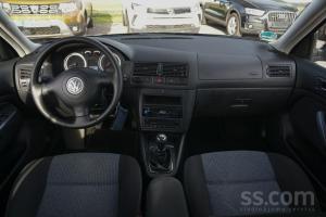 Black Volkswagen Golf 2003 in Riga, with an engine capacity of 1.60 L and mileage of 204 thousand km for 2790 €, photo 11 on AUTOMOTO.COM.LV