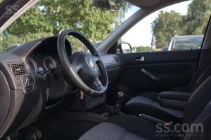 Black Volkswagen Golf 2003 in Riga, with an engine capacity of 1.60 L and mileage of 204 thousand km for 2790 €, photo 13 on AUTOMOTO.COM.LV