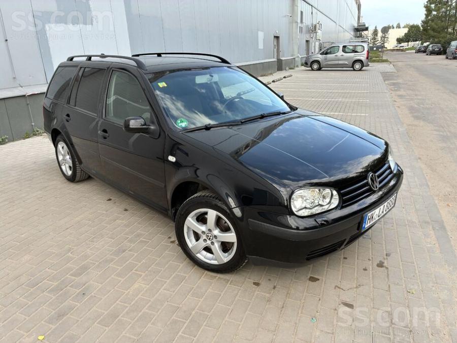 Melns Volkswagen Golf 2003 Rīga, ar dzinēja tilpumu 1.90 L un nobraukumu 303 tūkst. km par 2450 €, foto 3 vietnē AUTOMOTO.COM.LV