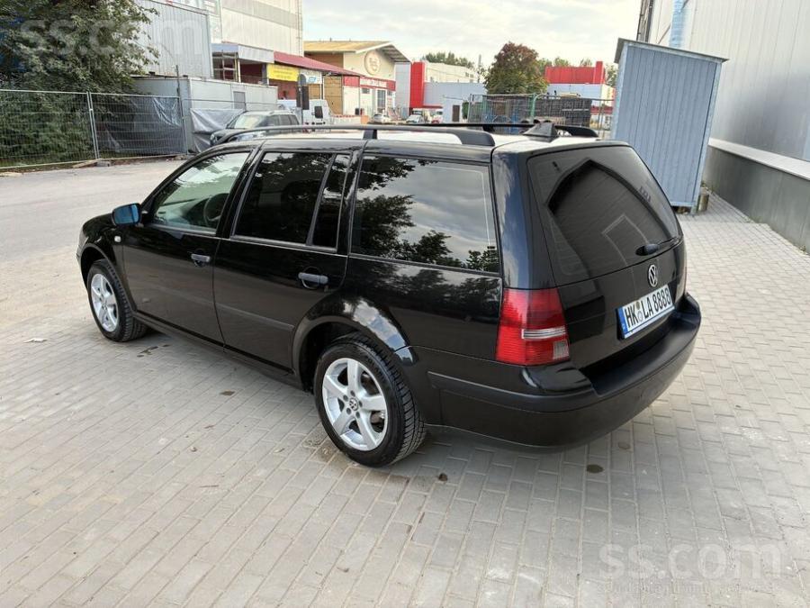 Melns Volkswagen Golf 2003 Rīga, ar dzinēja tilpumu 1.90 L un nobraukumu 303 tūkst. km par 2450 €, foto 5 vietnē AUTOMOTO.COM.LV