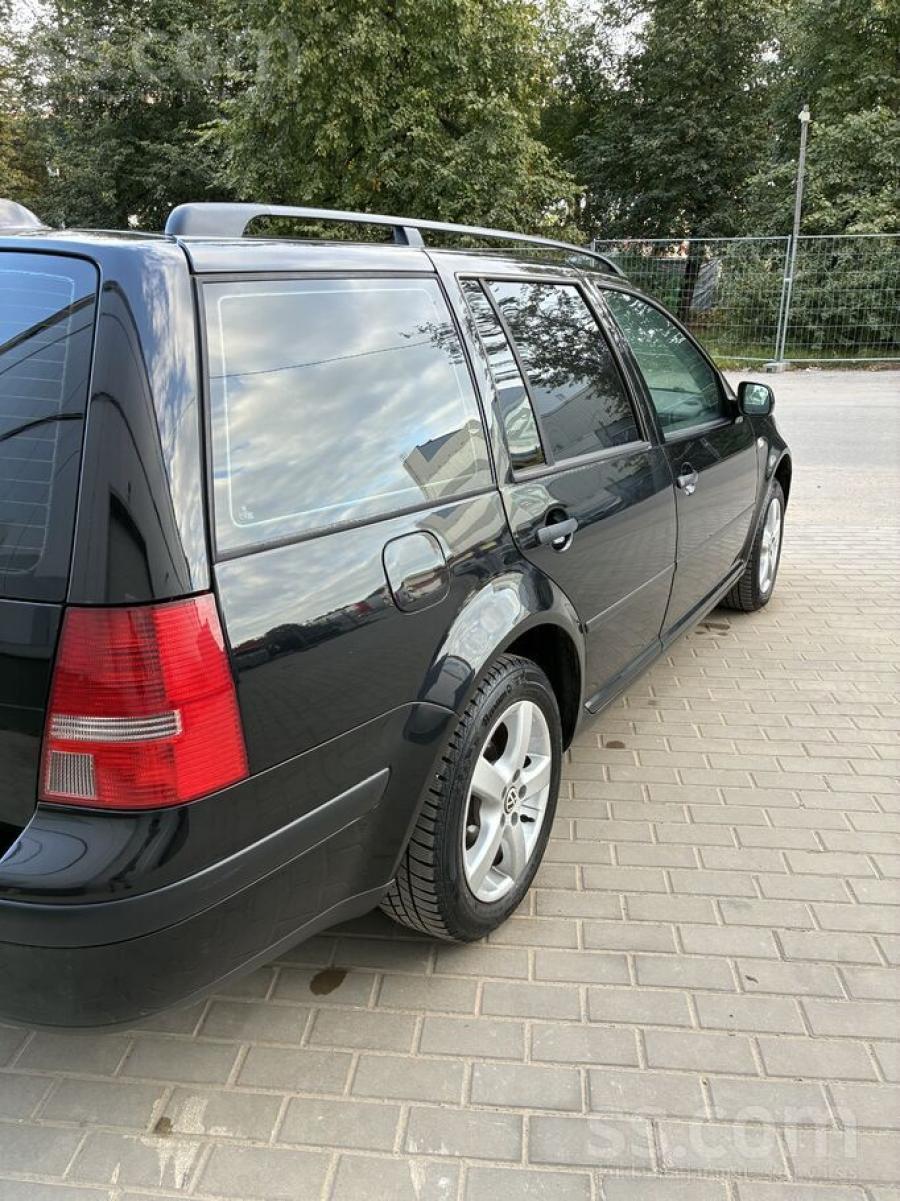 Melns Volkswagen Golf 2003 Rīga, ar dzinēja tilpumu 1.90 L un nobraukumu 303 tūkst. km par 2450 €, foto 10 vietnē AUTOMOTO.COM.LV