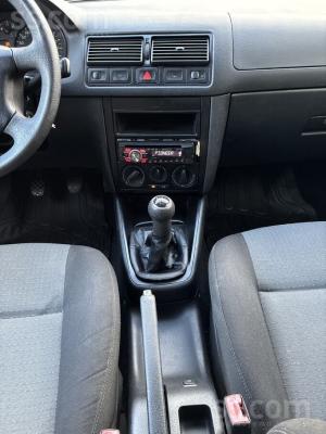 Melns Volkswagen Golf 2003 Rīga, ar dzinēja tilpumu 1.90 L un nobraukumu 303 tūkst. km par 2450 €, foto 21 vietnē AUTOMOTO.COM.LV