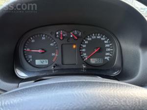 Melns Volkswagen Golf 2003 Rīga, ar dzinēja tilpumu 1.90 L un nobraukumu 303 tūkst. km par 2450 €, foto 23 vietnē AUTOMOTO.COM.LV