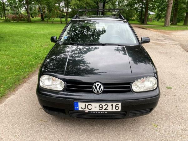 Black Volkswagen Golf 2004 in Jelgava, with an engine capacity of 1.90 L and mileage of 386 thousand km for 1390 €, photo 2 on AUTOMOTO.COM.LV