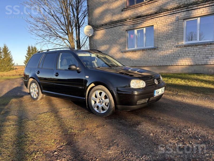 Melns Volkswagen Golf 2004 Limbaži, ar dzinēja tilpumu 1.90 L un nobraukumu 329 tūkst. km par 2500 €, foto 1 vietnē AUTOMOTO.COM.LV