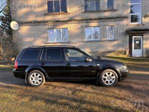 Melns Volkswagen Golf 2004 Limbaži, ar dzinēja tilpumu 1.90 L un nobraukumu 329 tūkst. km par 2500 €, foto 10 vietnē AUTOMOTO.COM.LV