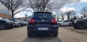 Melns Volkswagen Golf 2004 Valmiera, ar dzinēja tilpumu 2.00 L un nobraukumu 331 tūkst. km par 1900 €, foto 5 vietnē AUTOMOTO.COM.LV