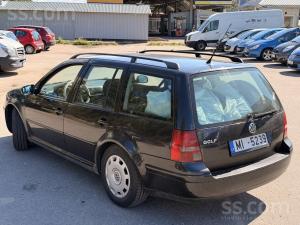Black Volkswagen Golf 2004 in Riga, with an engine capacity of 1.90 L and mileage of 292 thousand km for 1400 €, photo 4 on AUTOMOTO.COM.LV
