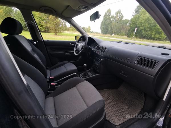 Black Volkswagen Golf 2004 in Tartu, with an engine capacity of 1.90 L and mileage of 290 thousand km for 990 €, photo 6 on AUTOMOTO.COM.LV