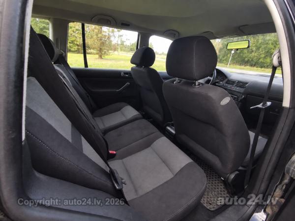 Black Volkswagen Golf 2004 in Tartu, with an engine capacity of 1.90 L and mileage of 290 thousand km for 990 €, photo 7 on AUTOMOTO.COM.LV