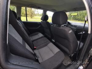 Black Volkswagen Golf 2004 in Tartu, with an engine capacity of 1.90 L and mileage of 290 thousand km for 990 €, photo 7 on AUTOMOTO.COM.LV
