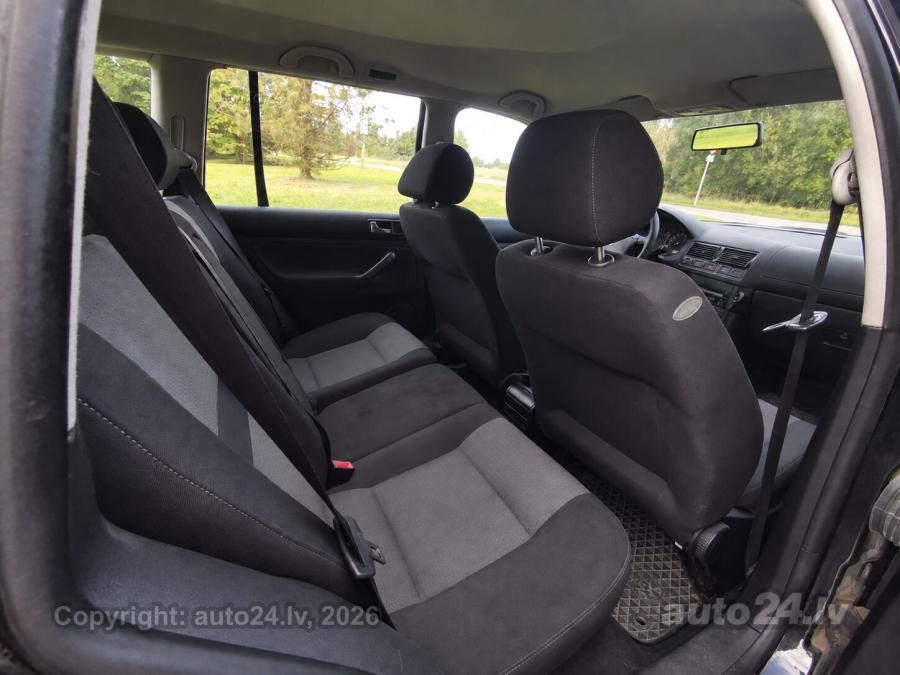 Black Volkswagen Golf 2004 in Tartu, with an engine capacity of 1.90 L and mileage of 290 thousand km for 990 €, photo 7 on AUTOMOTO.COM.LV