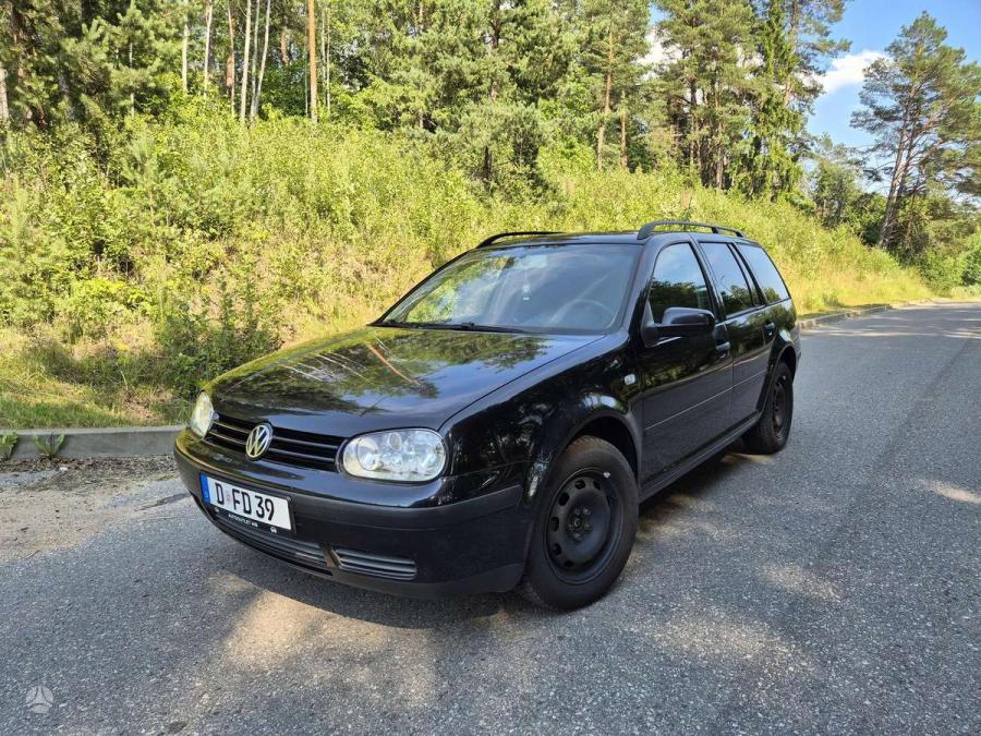 Black Volkswagen Golf 2005 in Utena, with an engine capacity of 1.90 L and mileage of 173 thousand km for 2190 €, photo 1 on AUTOMOTO.COM.LV