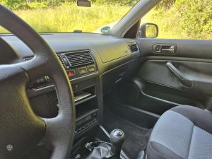 Black Volkswagen Golf 2005 in Utena, with an engine capacity of 1.90 L and mileage of 173 thousand km for 2190 €, photo 13 on AUTOMOTO.COM.LV
