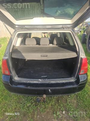 Melns Volkswagen Golf 2005 Krāslava, ar dzinēja tilpumu 1.90 L un nobraukumu 329 tūkst. km par 1600 €, foto 5 vietnē AUTOMOTO.COM.LV