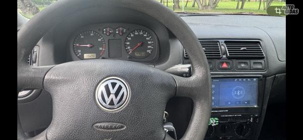 Фольксваген Гольф 2005 в Укмерге на AUTOMOTO.COM.LV Черный Фольксваген Гольф 2005 в Укмерге, объемом двигателя 1.90 л и пробегом 428 тыс. км за 820 €, фото 9 на AUTOMOTO.COM.LV