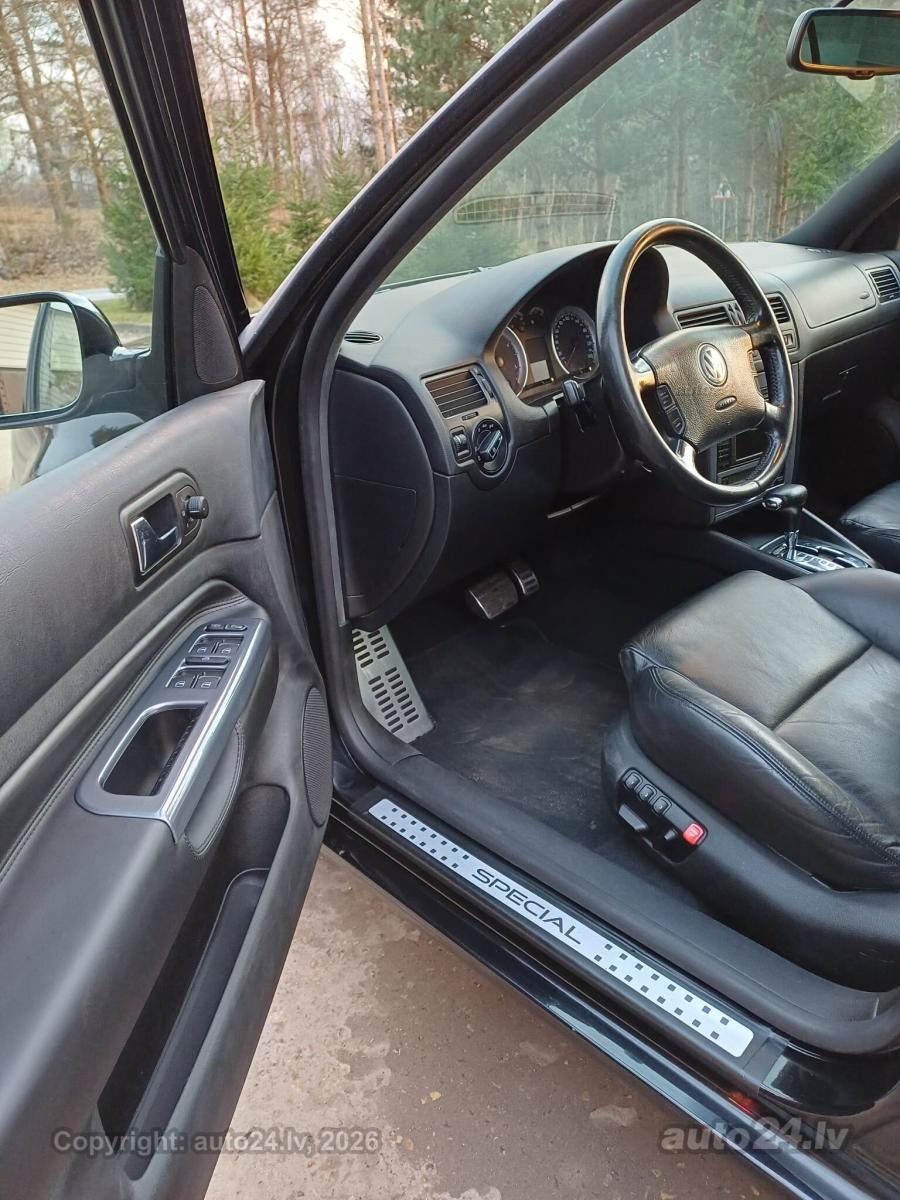 Melns Volkswagen Golf 2005 Veru, ar dzinēja tilpumu 1.90 L un nobraukumu 319 tūkst. km par 3990 €, foto 11 vietnē AUTOMOTO.COM.LV