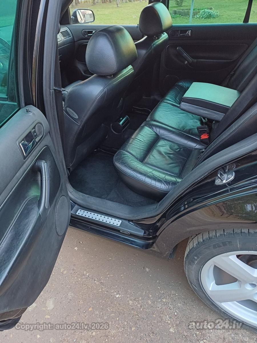 Melns Volkswagen Golf 2005 Veru, ar dzinēja tilpumu 1.90 L un nobraukumu 319 tūkst. km par 3990 €, foto 13 vietnē AUTOMOTO.COM.LV