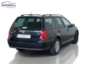 Melns Volkswagen Golf 2006 Limbaži, ar dzinēja tilpumu 1.60 L un nobraukumu 166 tūkst. km par 3250 €, foto 7 vietnē AUTOMOTO.COM.LV