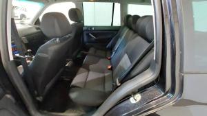 Melns Volkswagen Golf 2006 Limbaži, ar dzinēja tilpumu 1.60 L un nobraukumu 166 tūkst. km par 3250 €, foto 11 vietnē AUTOMOTO.COM.LV