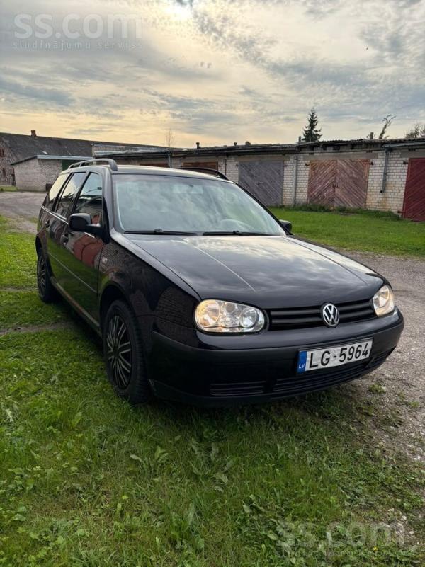 Black Volkswagen Golf 2006 in Valmiera, with an engine capacity of 1.90 L and mileage of 453 thousand km for 1500 €, photo 7 on AUTOMOTO.COM.LV