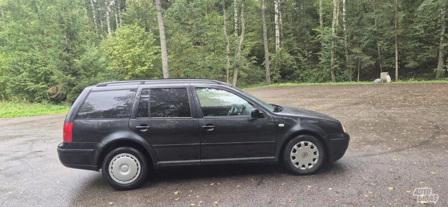 Black Volkswagen Golf 2006 in Alytus, with an engine capacity of 1.90 L and mileage of 465 thousand km for 780 €, photo 3 on AUTOMOTO.COM.LV